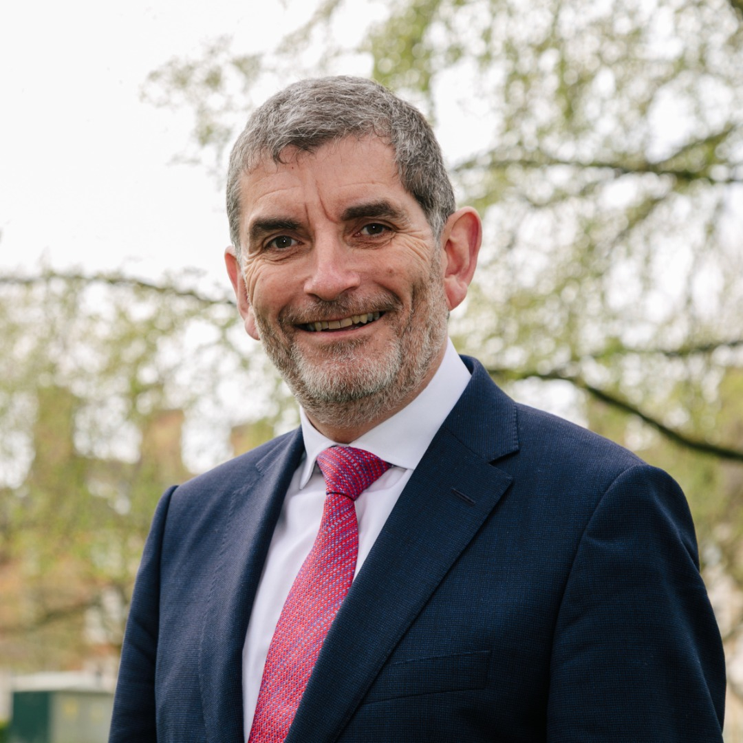 Stephen Taylor - KCH Garden Square - Clear | Compelling | Approachable